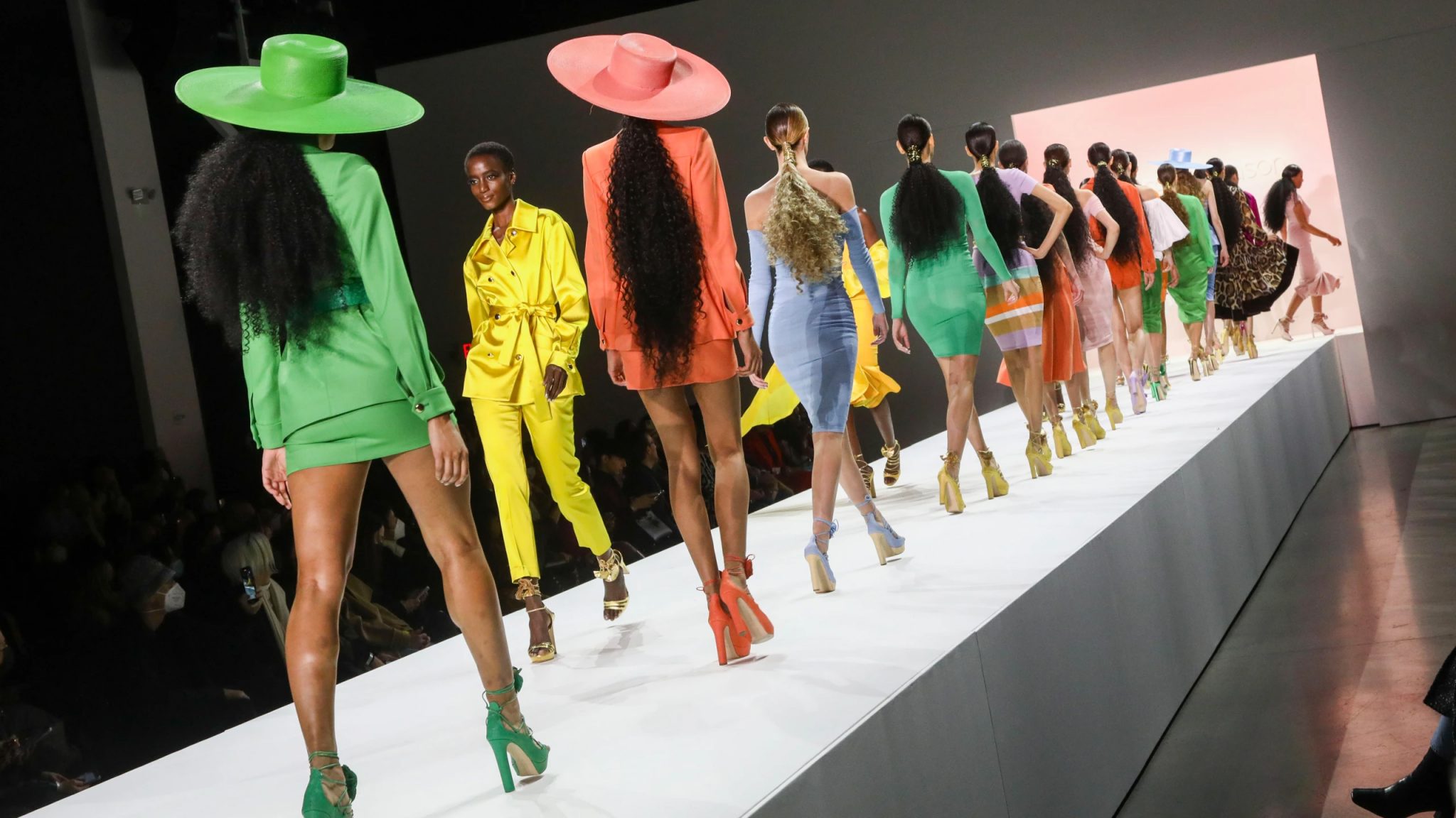 About Us - Solis Magazine Online